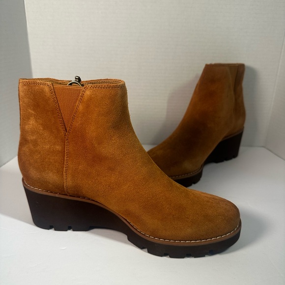 Vionic | Shoes | New Vionic Hazel Womens Booties Size 85 Brown Suede ...